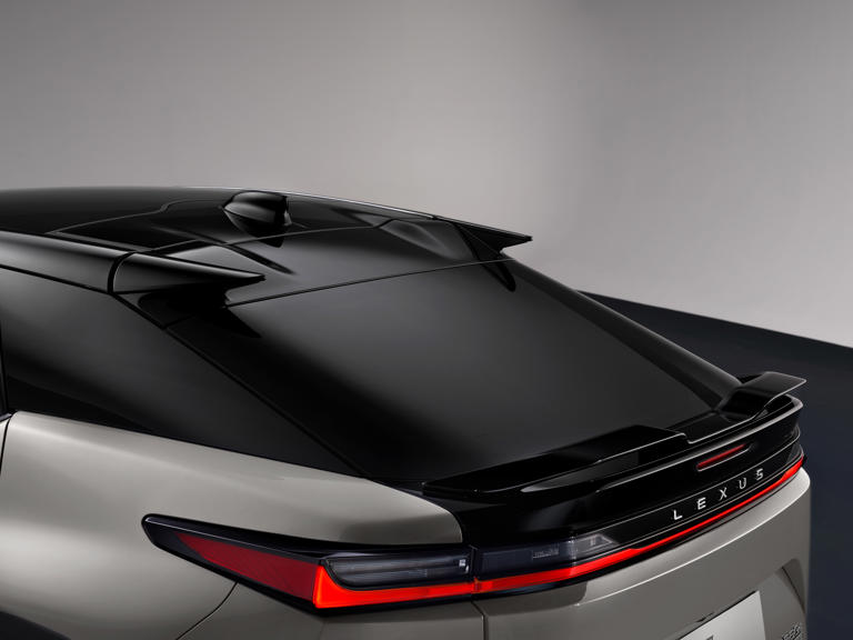 Ny Lexus RZ med mye lengre rekkevidde