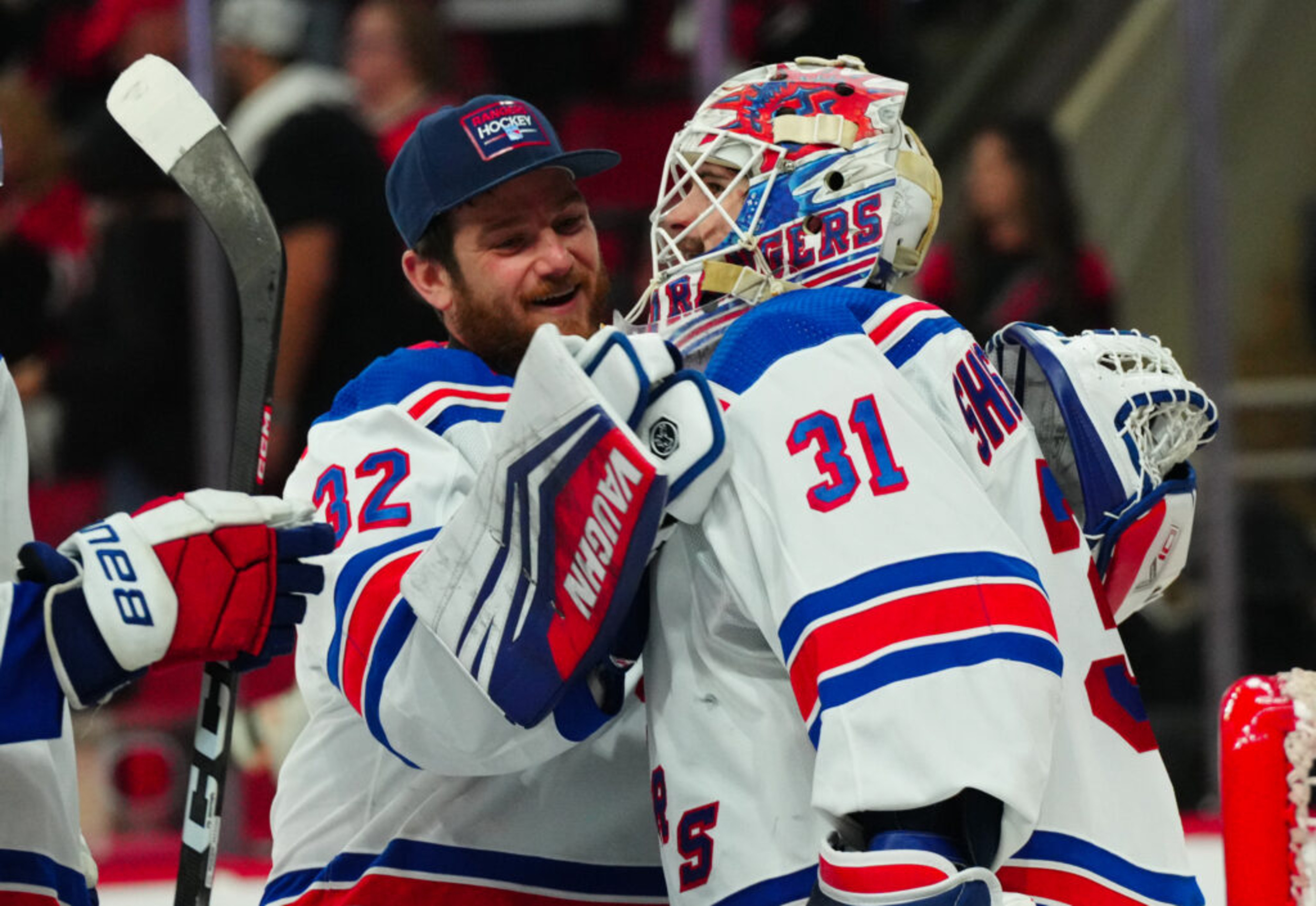 New York Rangers Extend Veteran Goalie