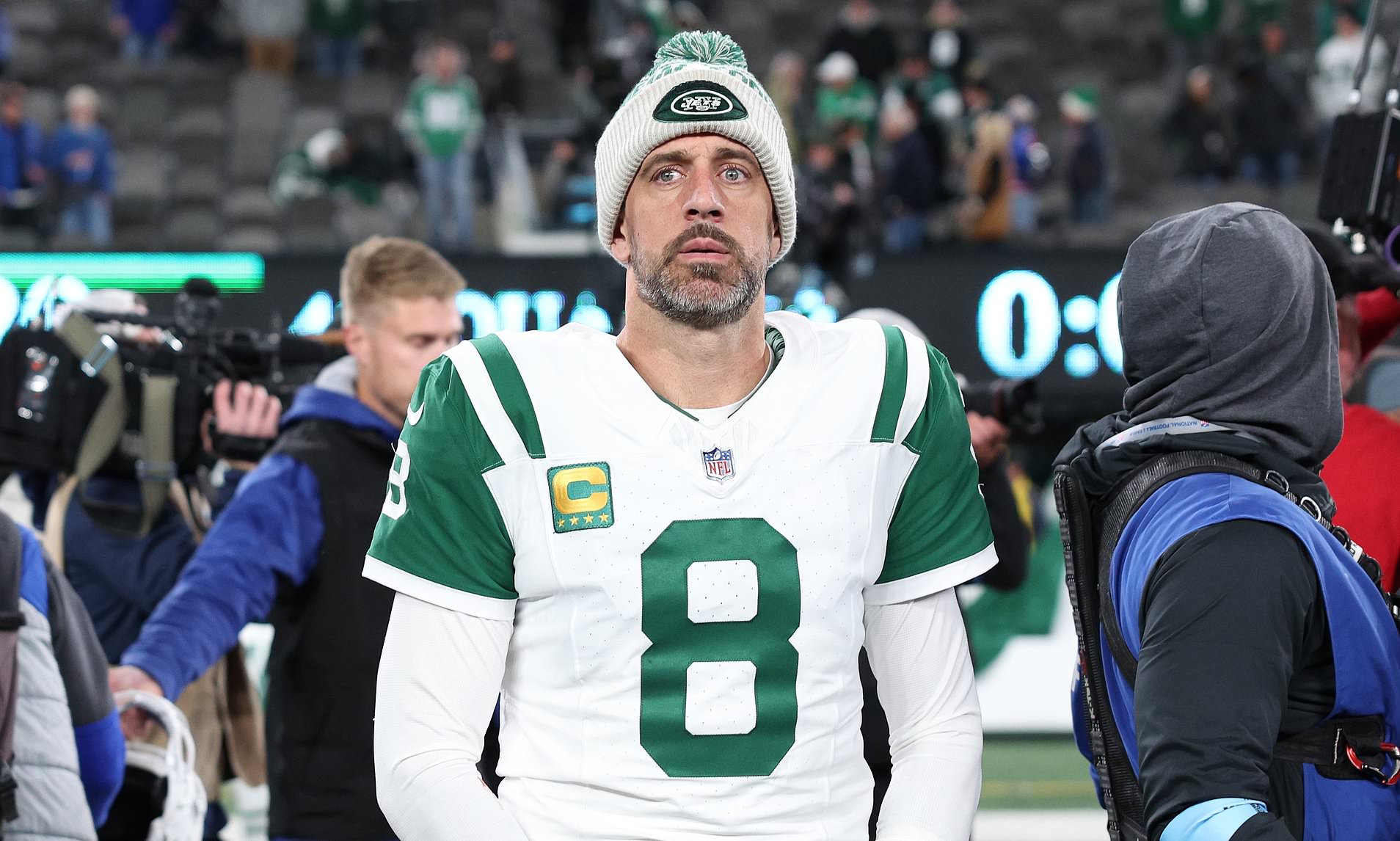 How Aaron Rodgers' free agency indecision is ruining rival quarterback ...