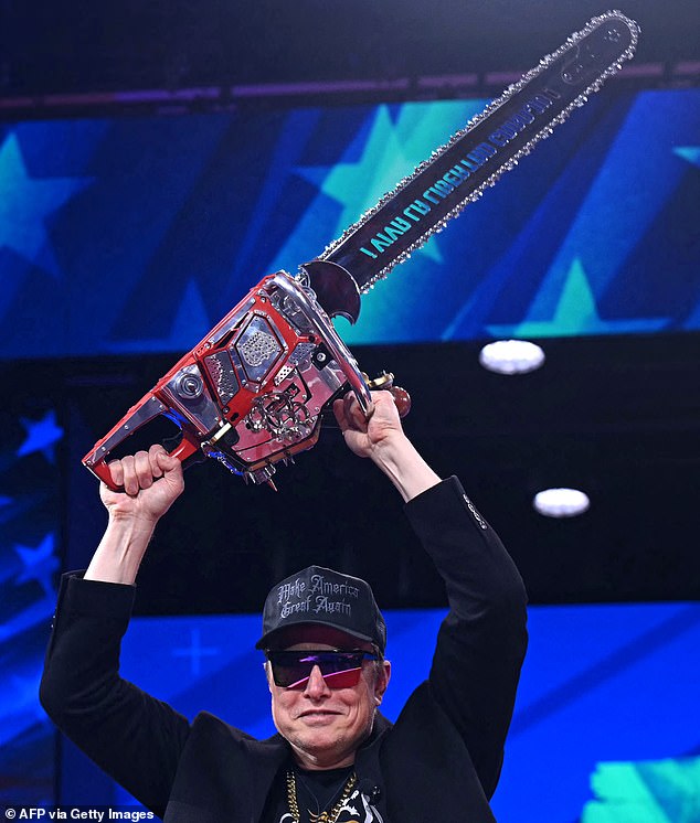 Keir Starmer denies he's aping Elon Musk with 'Project Chainsaw'