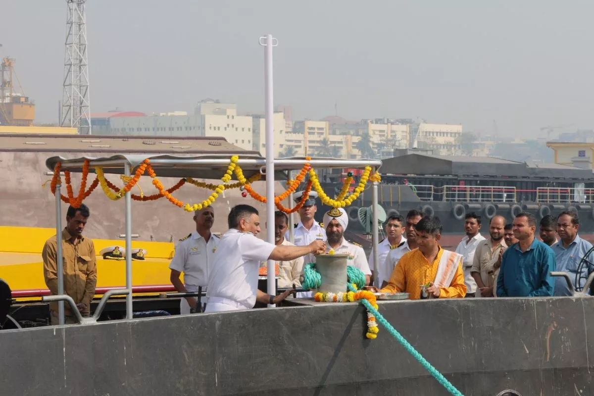 Indian Navy inducts 9th ACTCM Barge, LSAM 23 to strengthen maritime ...
