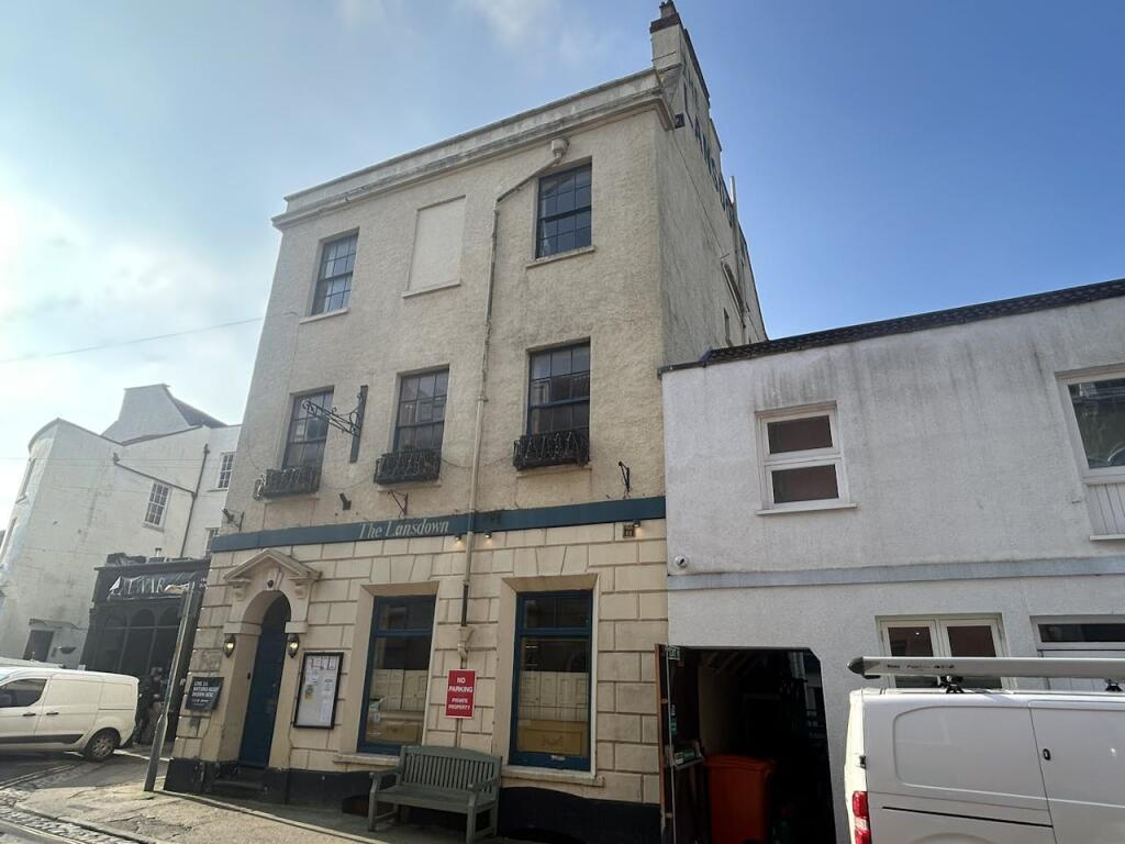 We look inside the traditional Bristol pub with courtyard garden up for ...