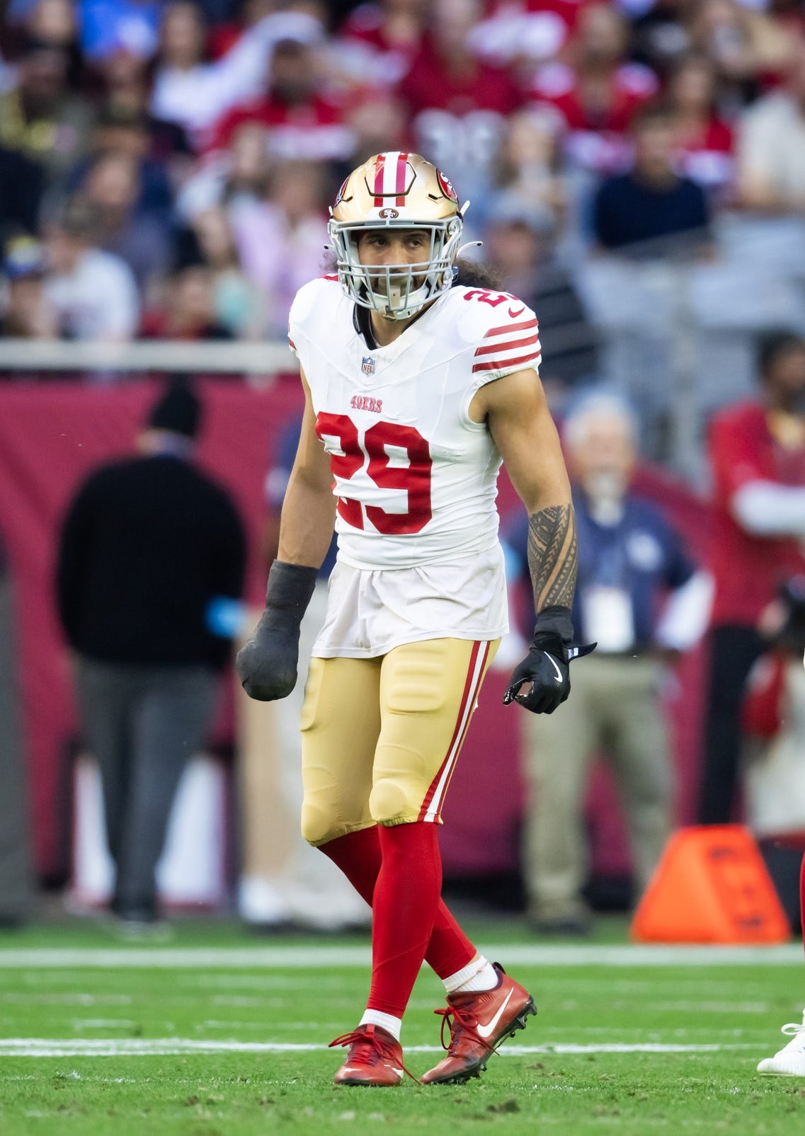 Former USC All-American Talanoa Hufanga signs with Denver Broncos