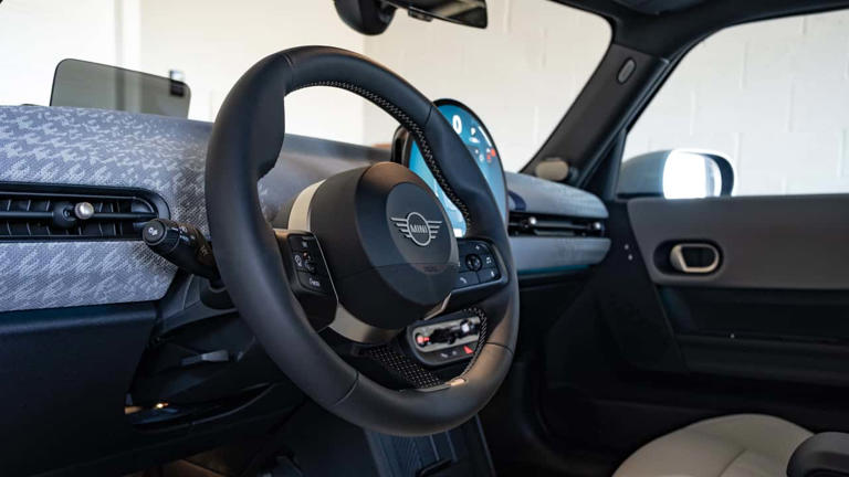 Mini's New Infotainment System Is Charming: Review