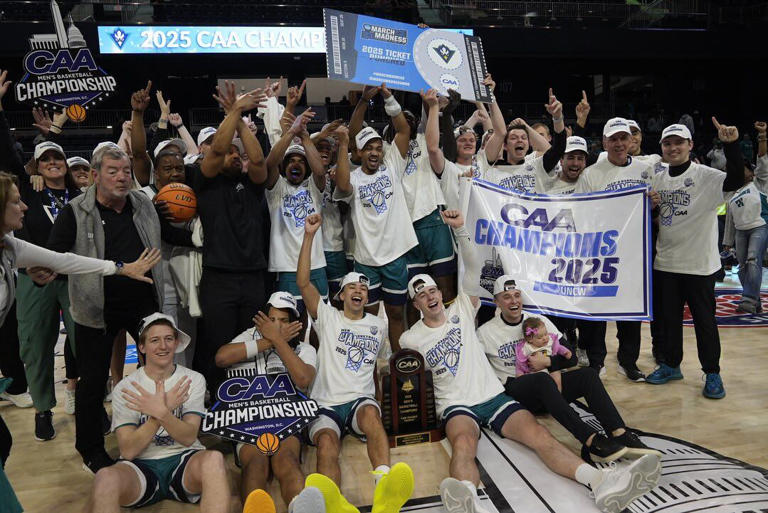 UNCW Men’s Basketball send-off at Trask Coliseum UNCW Men’s Basketball send-off at Trask Coliseum