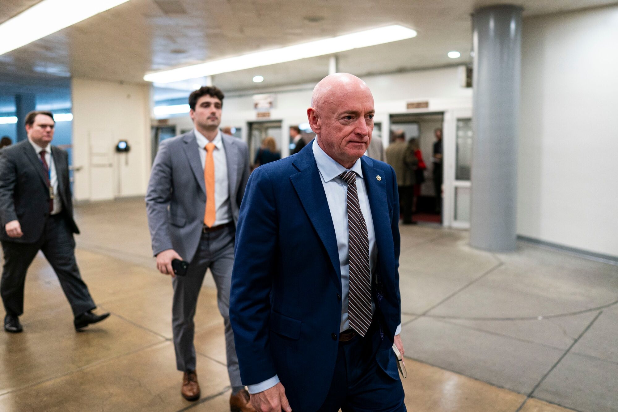 Senate Democrats in Political Bind as Republicans Dare Them on US Shutdown