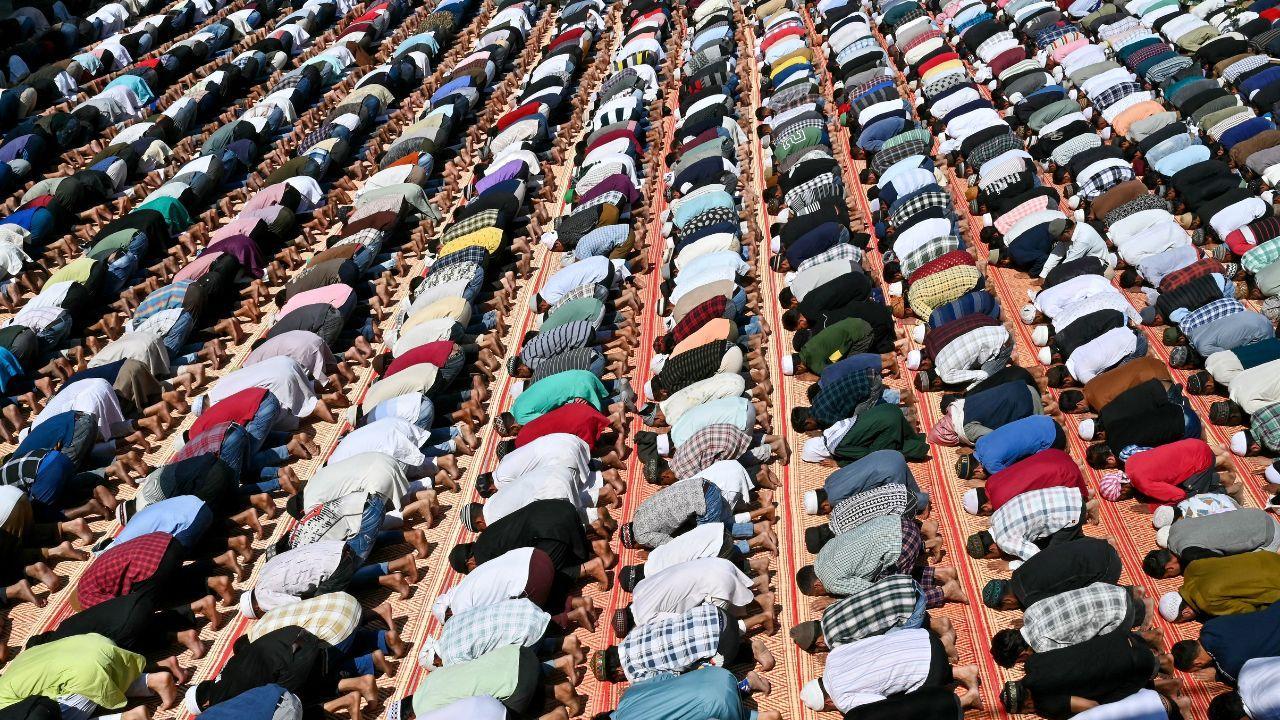 IN PHOTOS Muslims across India mark Islamic holy month of Ramzan