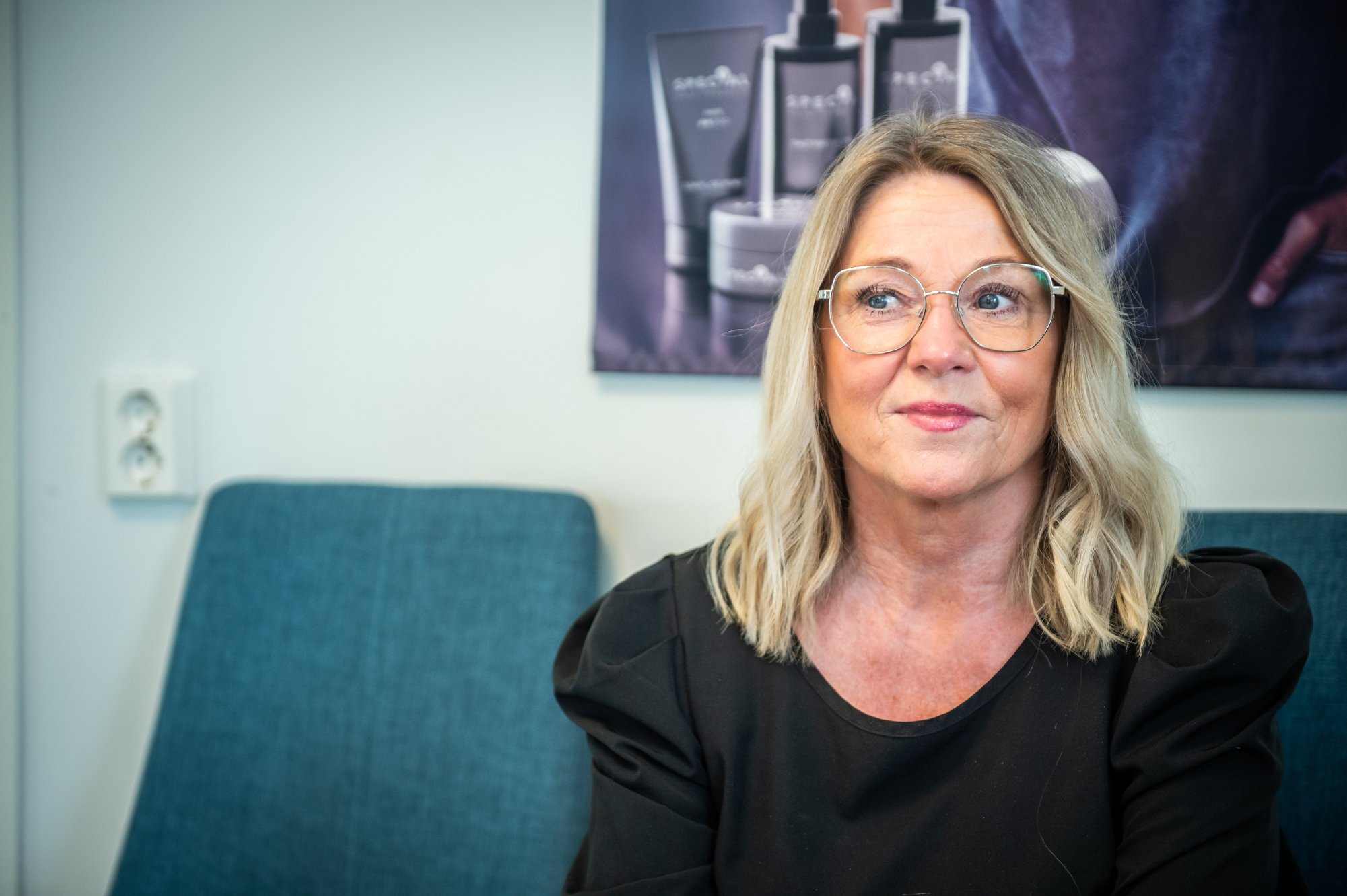 Frisørnestor Kristin merker fortsatt ettervirkningene av pandemien ...