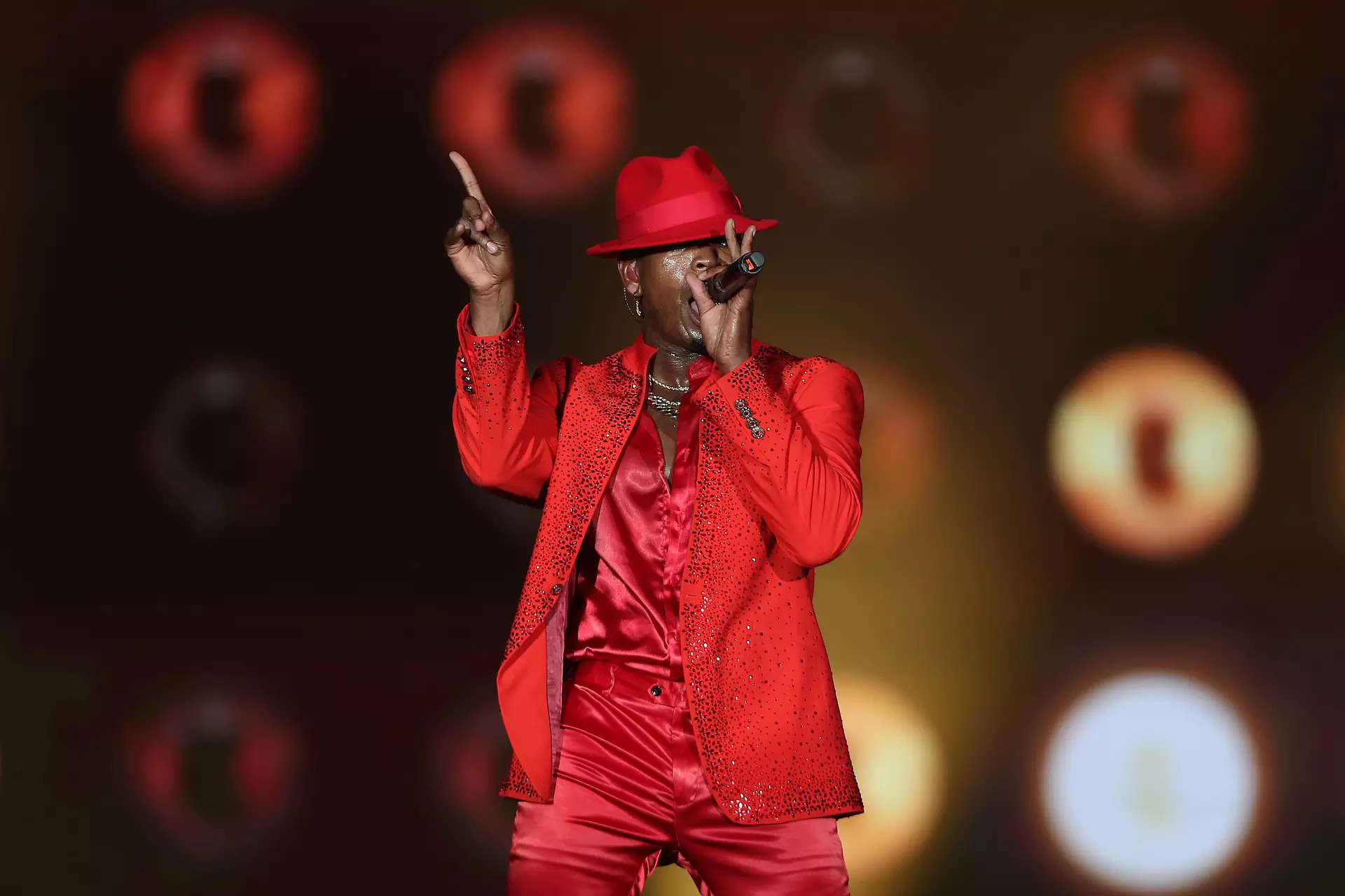 What is Ne-Yo’s pyramid? Here’s all about R&B singer’s latest social ...