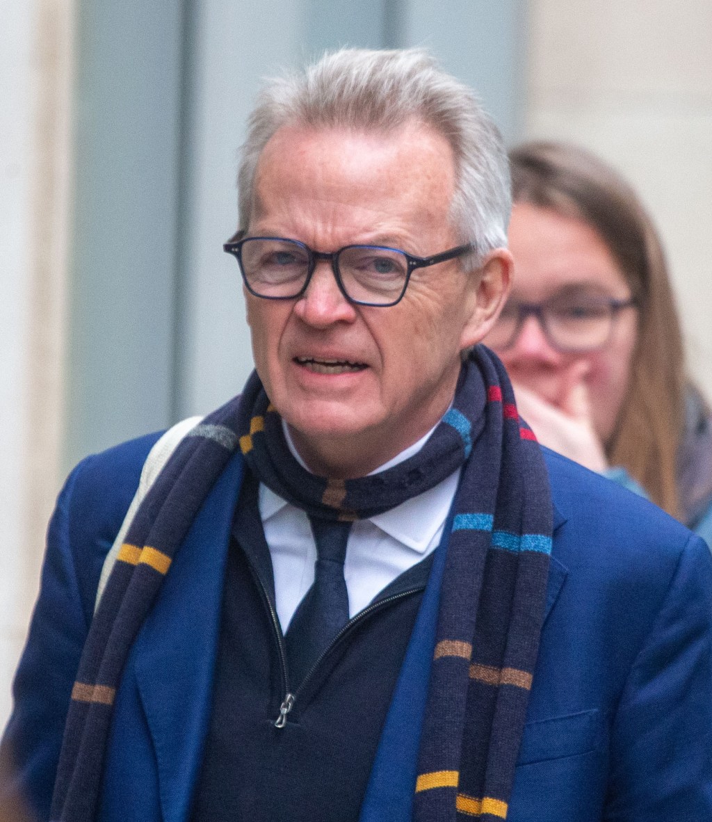 Former Barclays CEO Jes Staley admits he had sex with Jeffrey Epstein ...