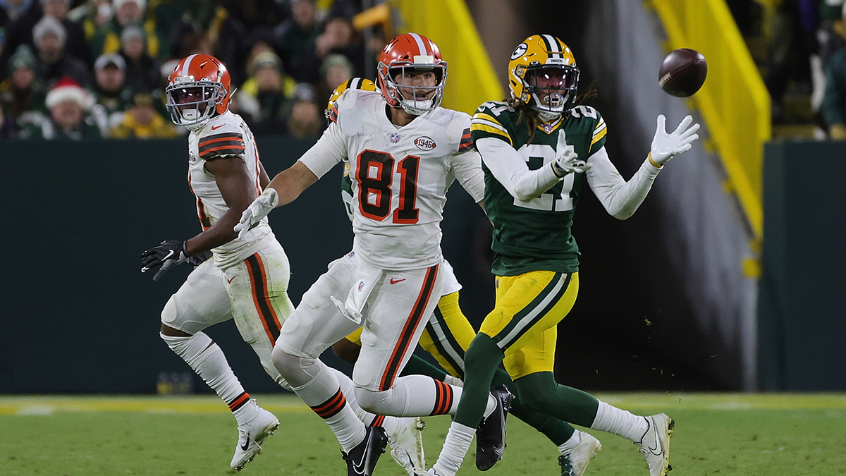 Raiders Hand $4 Million Contract to Speedy Ex-Packers First-Round Pick