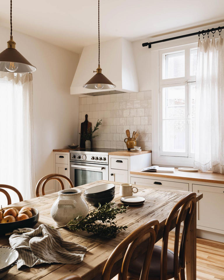 Why a Kitchen Table Beats an Island, According to People Who Made the ...