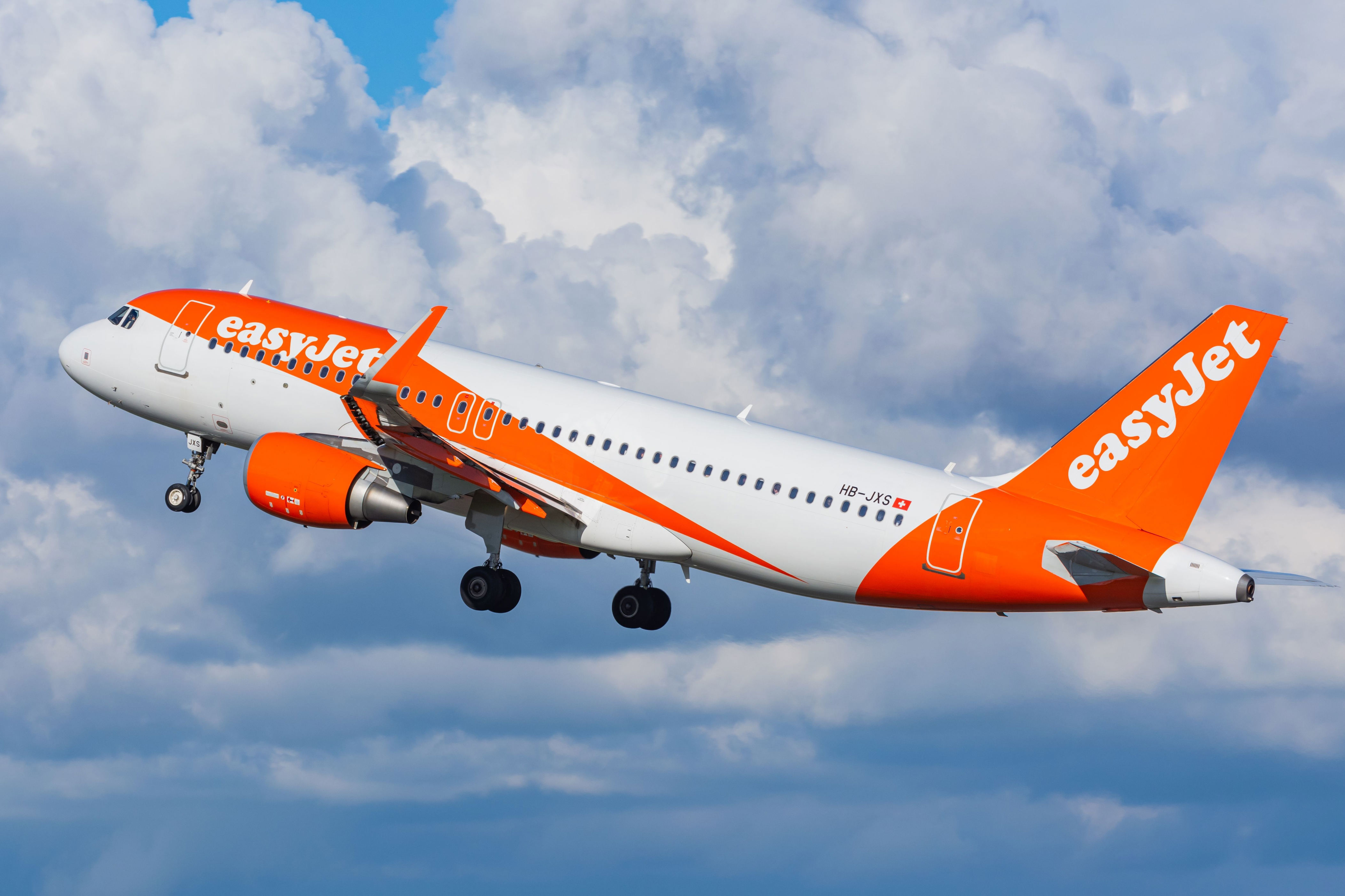 Pilot of EasyJet Flight Suspended After Near Collision With Mountain ...