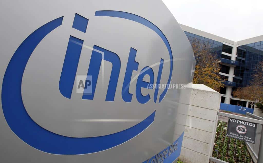 Intel hires new CEO in latest comeback attempt