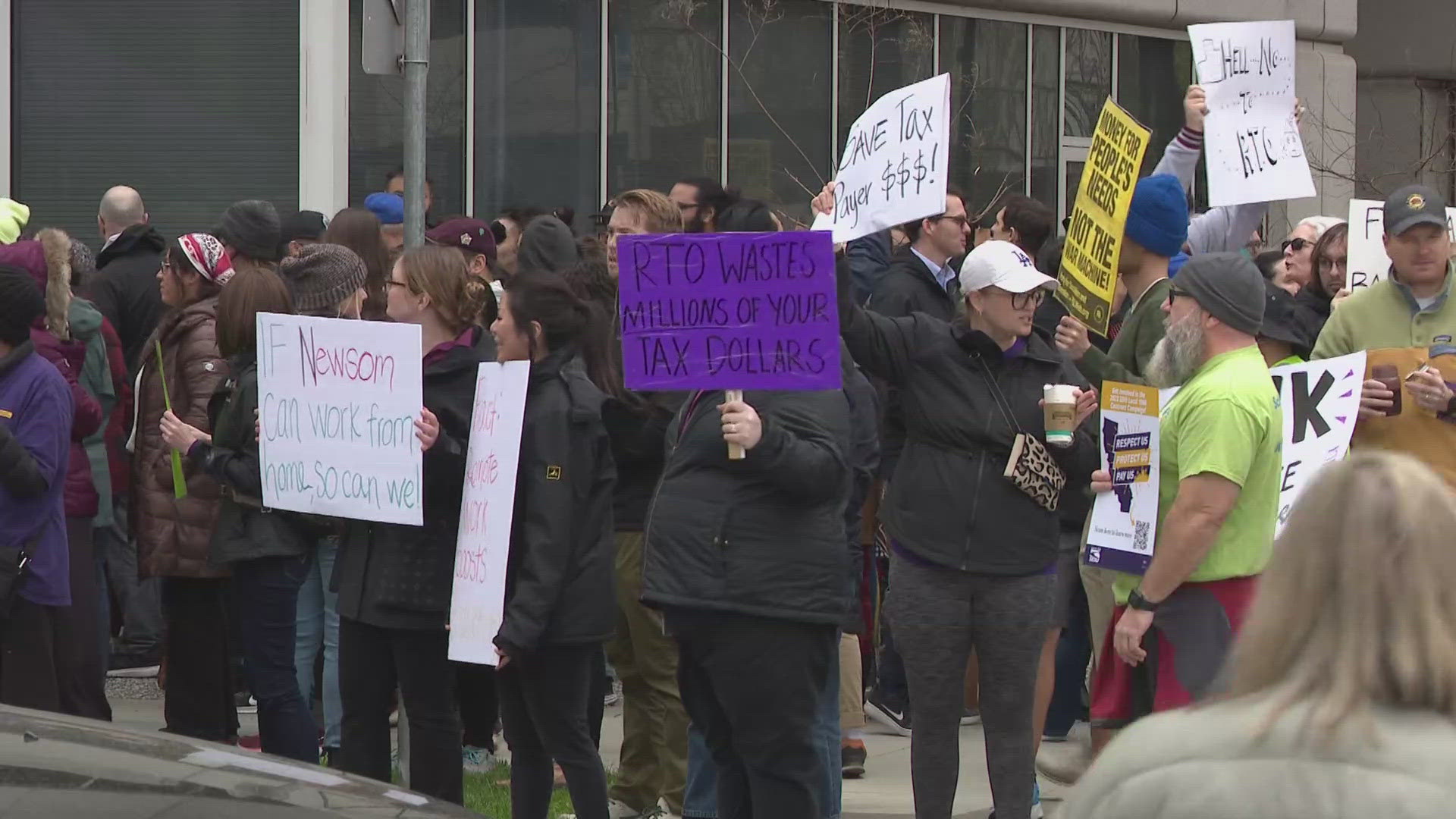 Hundreds of state workers with SEIU Local 1000 protest Newsom's return ...