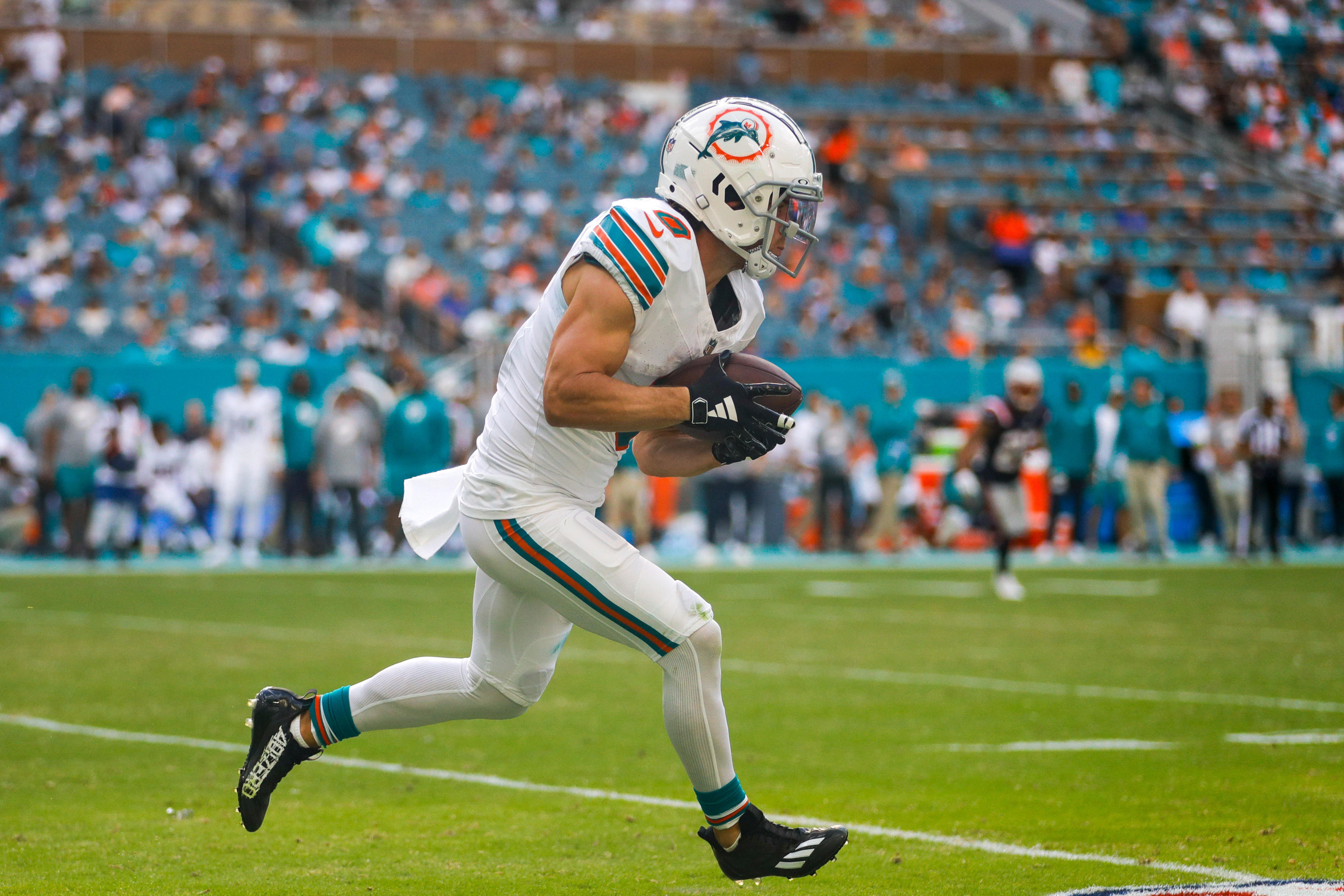 NFL players on the move in 2025