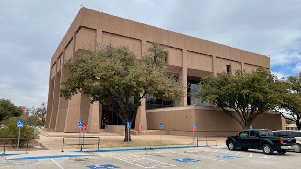 Witnesses describe tense moments leading to Eric Tonche's death in May ...