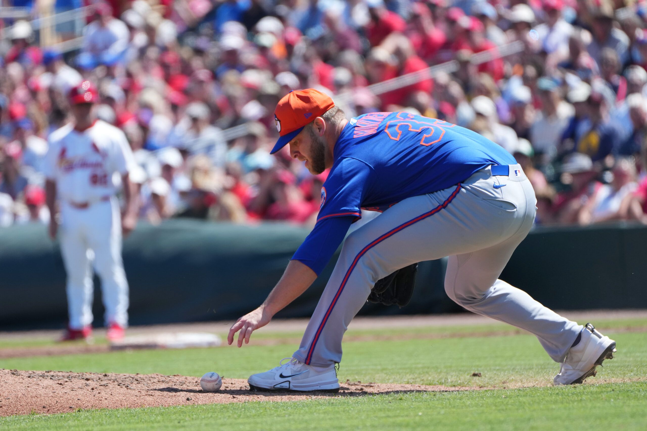 Mets key reliever finally makes spring debut