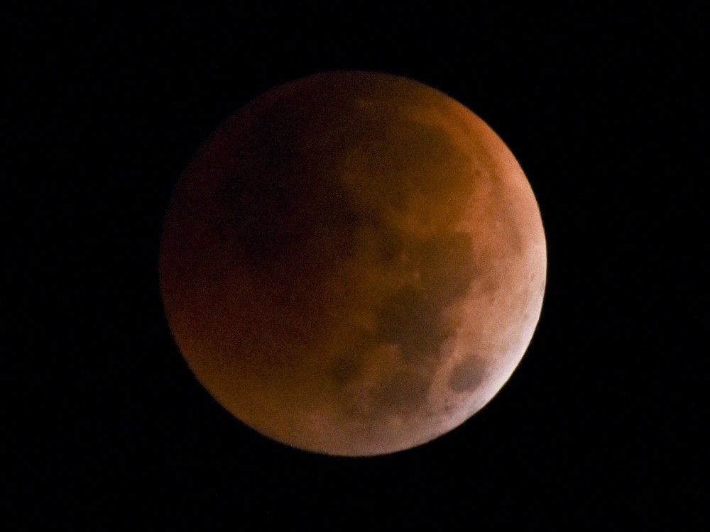 'Blood moon' to glow over Ottawa — here’s what you need to know