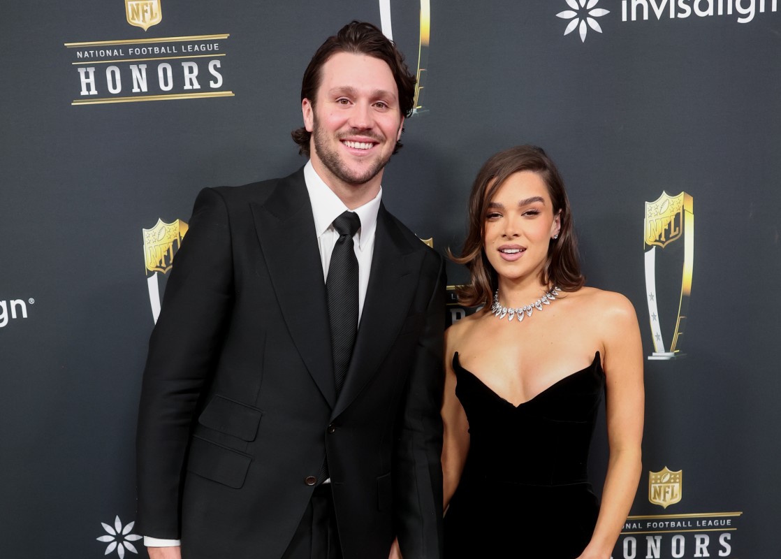 Hailee Steinfeld Makes Rare Public Comment About Josh Allen