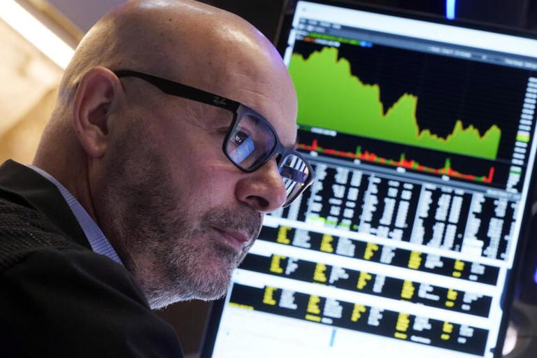 Wall Street rises after encouraging inflation data, but the trade war ...