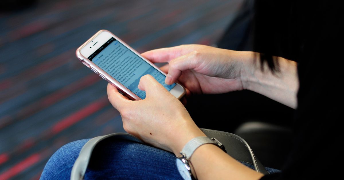 FBI Warns Americans to Immediately Delete ‘Smishing’ from Their Phones