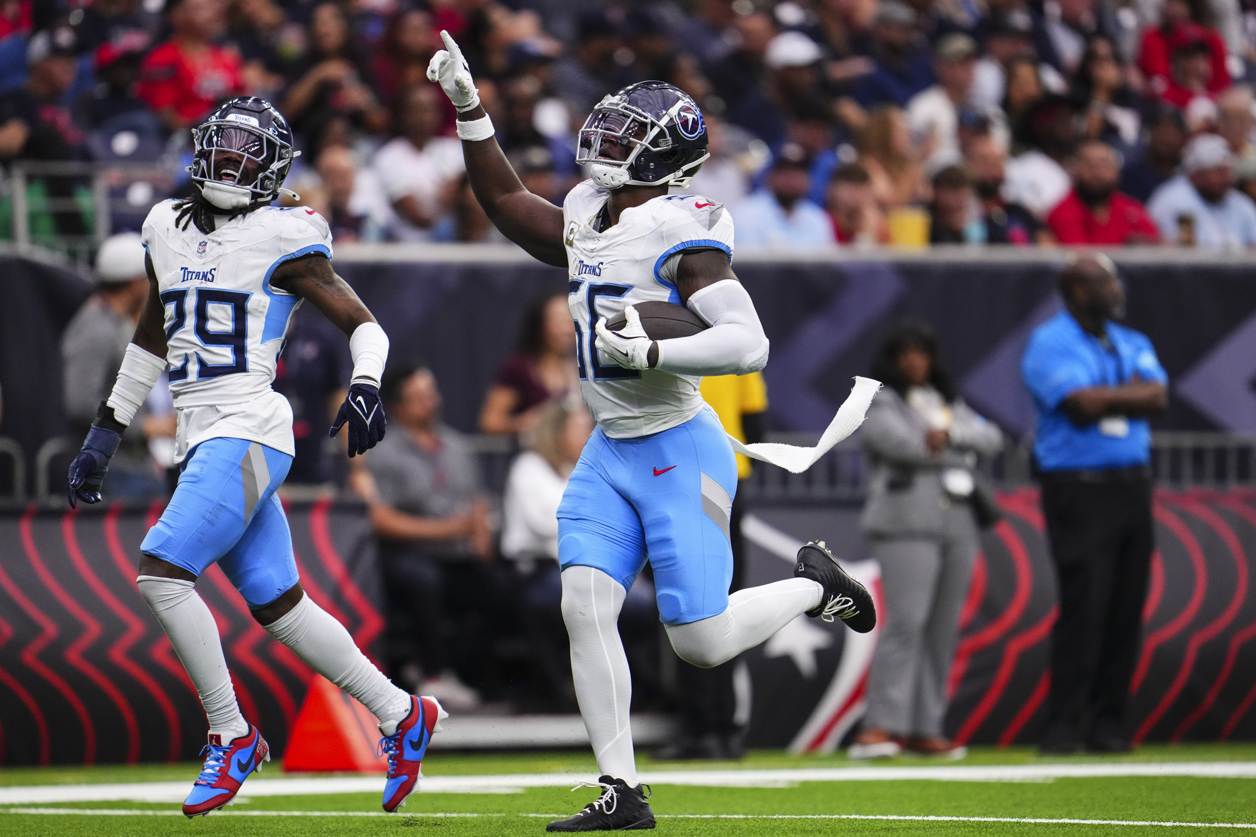 Cowboys Land Former First-Round Pick Linebacker in Blockbuster Trade ...