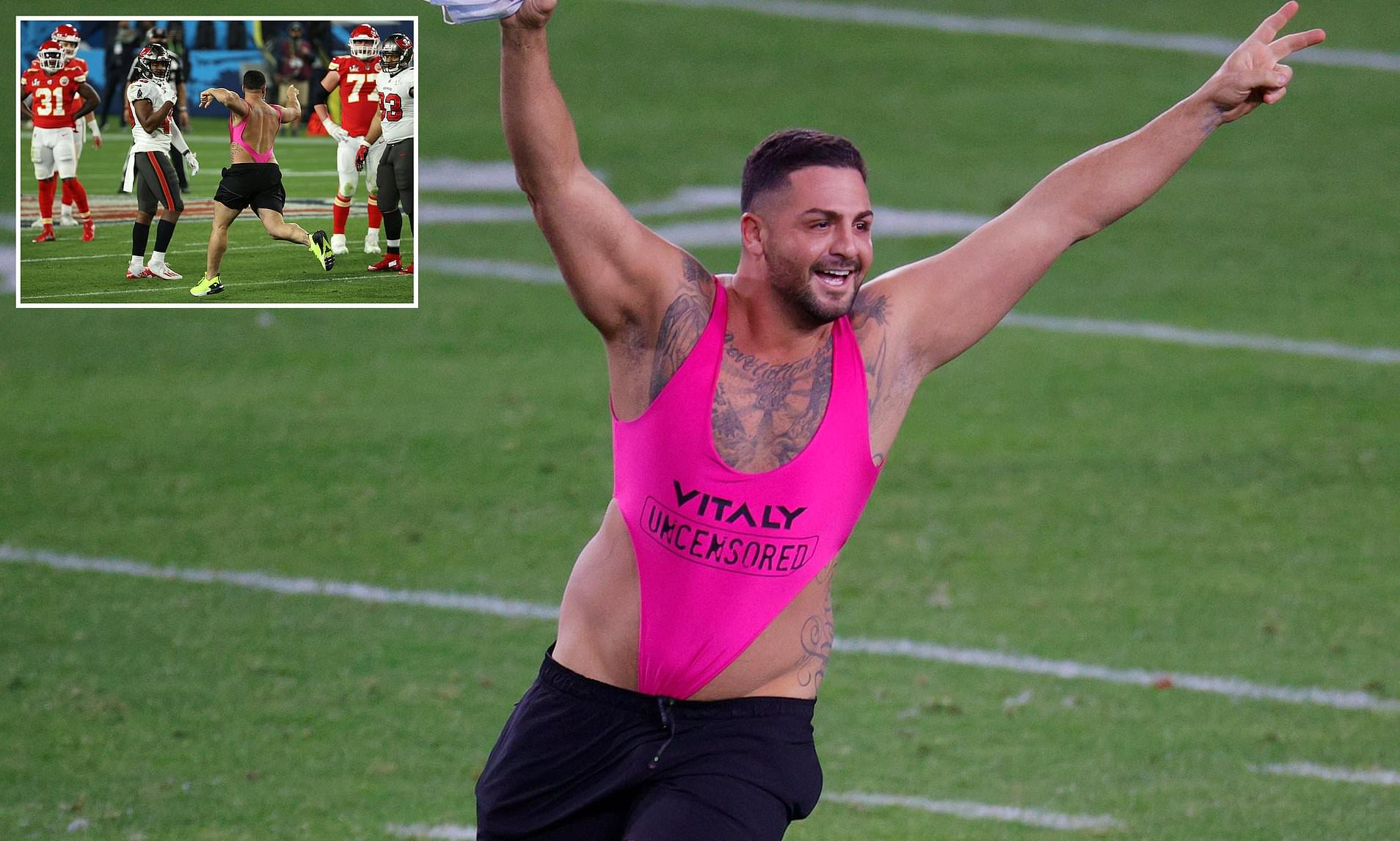 Super Bowl streaker says he bet $50k on his stunt... but here's why his ...