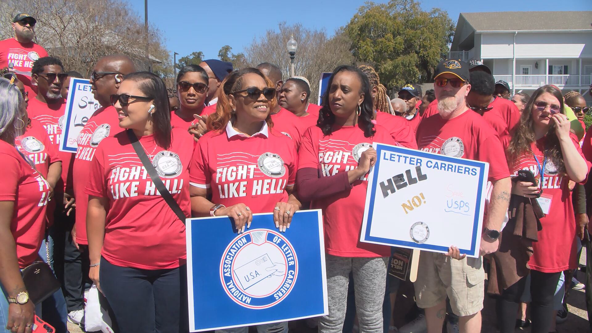 Postal workers protest Trump administration’s potential privatization ...