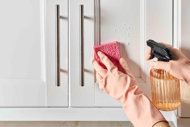 5 Ways to Degrease Kitchen Cabinets and Finally Get Them Clean ...