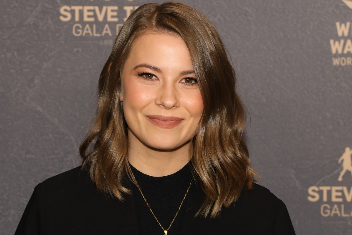 Bindi Irwin Fans Mistake Daughter Grace for 'Baby Bindi' in 'Beautiful ...