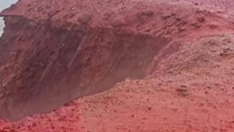 Blood rain in Iran soaks beach, turns sea bright red; what is it ...