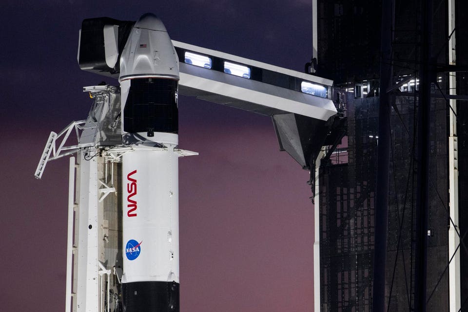 SpaceX Delays Manned Flight To Relieve Astronauts Stranded On ...