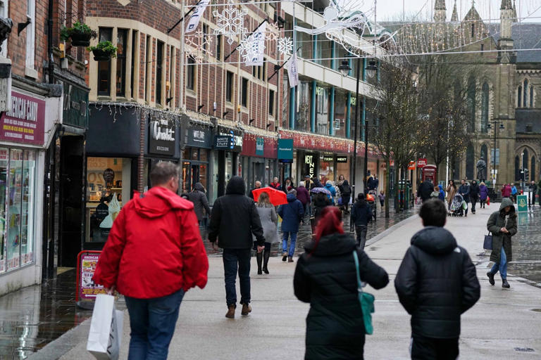 Quarter of UK population witnessed shoplifting in last 12 months, poll ...