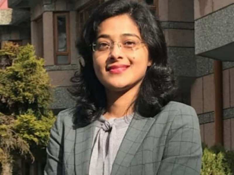 IAS Success Story: खराब अंग्रेजी का उड़ा मजाक, फिर ISRO, BARC और UPSC ...