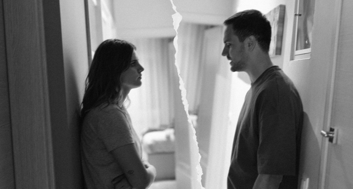 3 Body Language Red Flags That Signal Divorce
