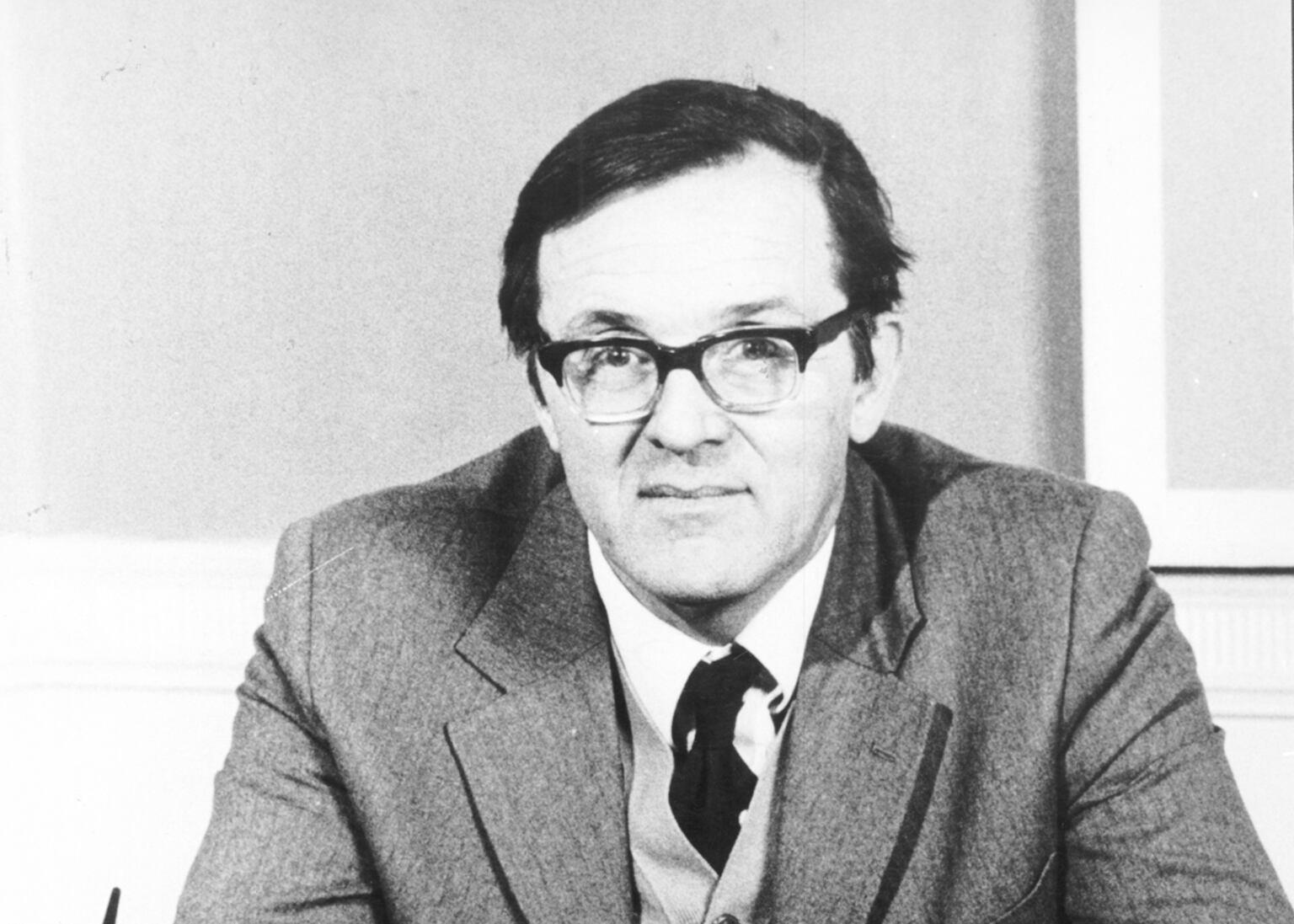 Rees: Abrupt ending of internment would lead almost immediately to ...