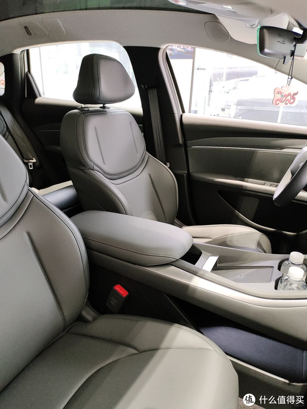 小鹏MONA3，10万城市通勤首选？