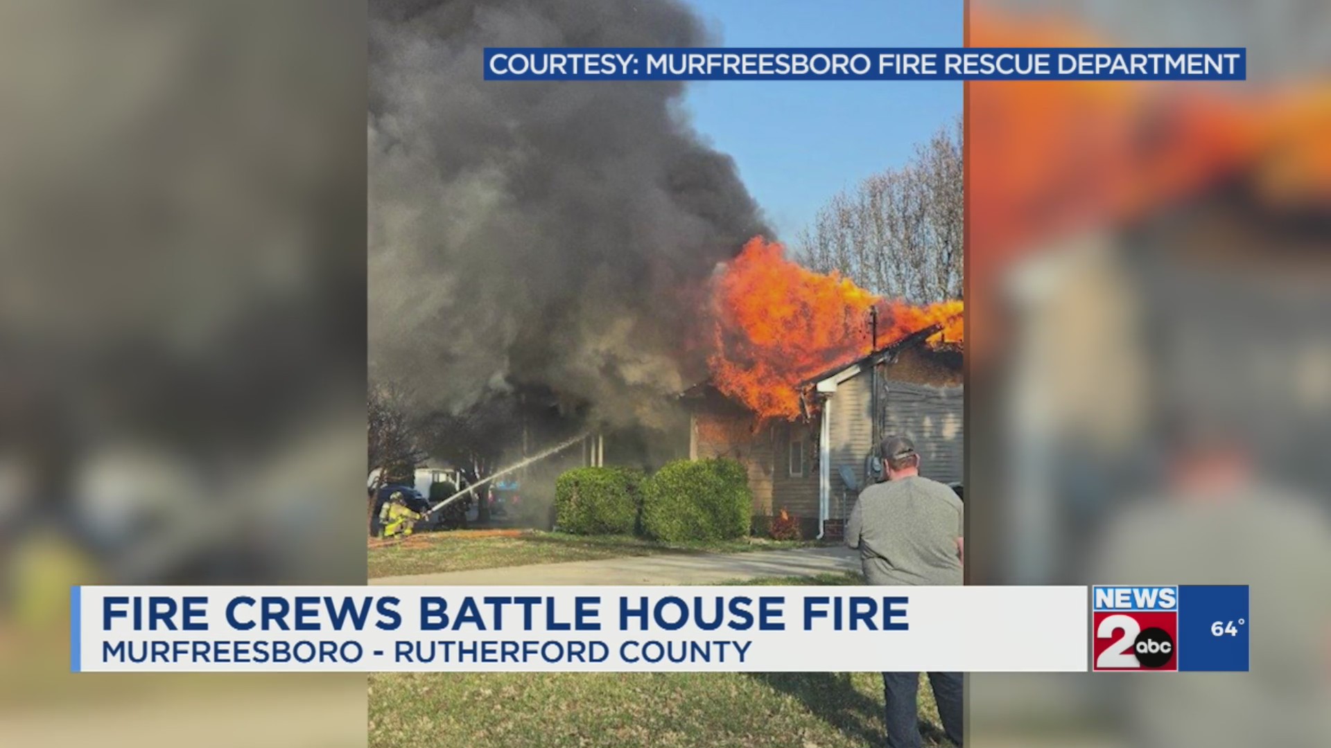 Crews battle Murfreesboro, TN house fire