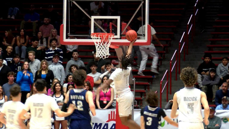 Man tries to take a 'hot-pot' at the Yellowstone National Park ...
