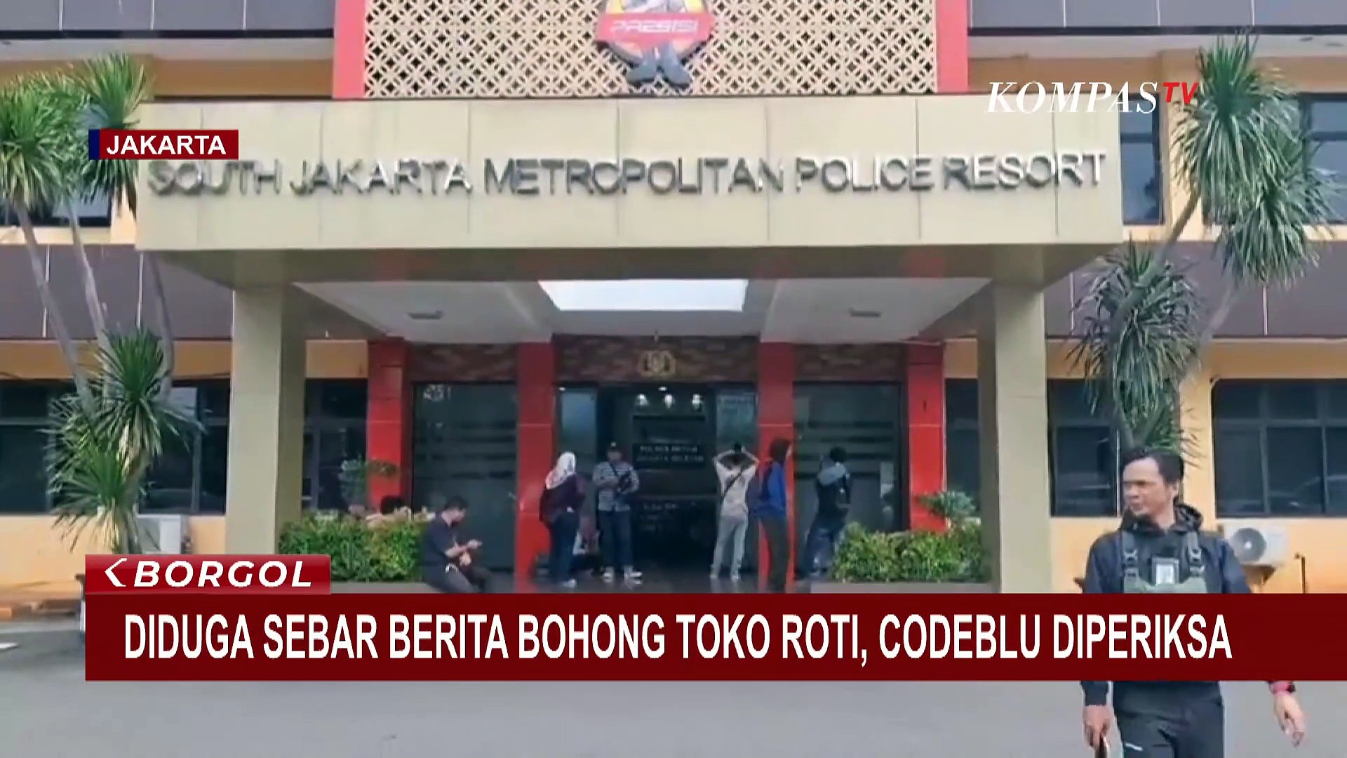 Food Vlogger 'Codeblue' Diperiksa Atas Dugaan Penyebaran Berita Bohong ...