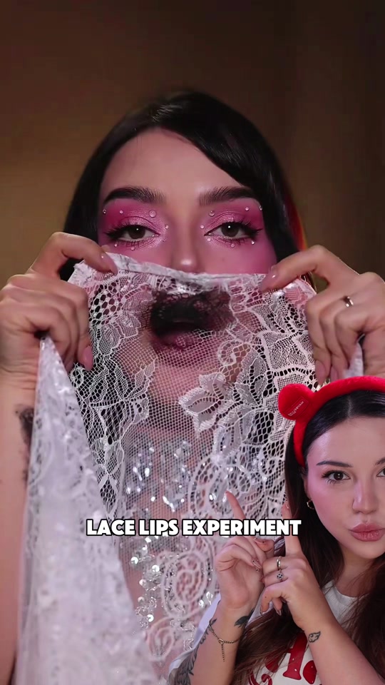 Lace Lips Experiment The Avant-Garde Makeup Trend Everyone's Talking About!