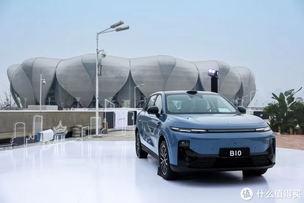 零跑B10上市，果然领跑10万-15万元市场的智能电动车市场！