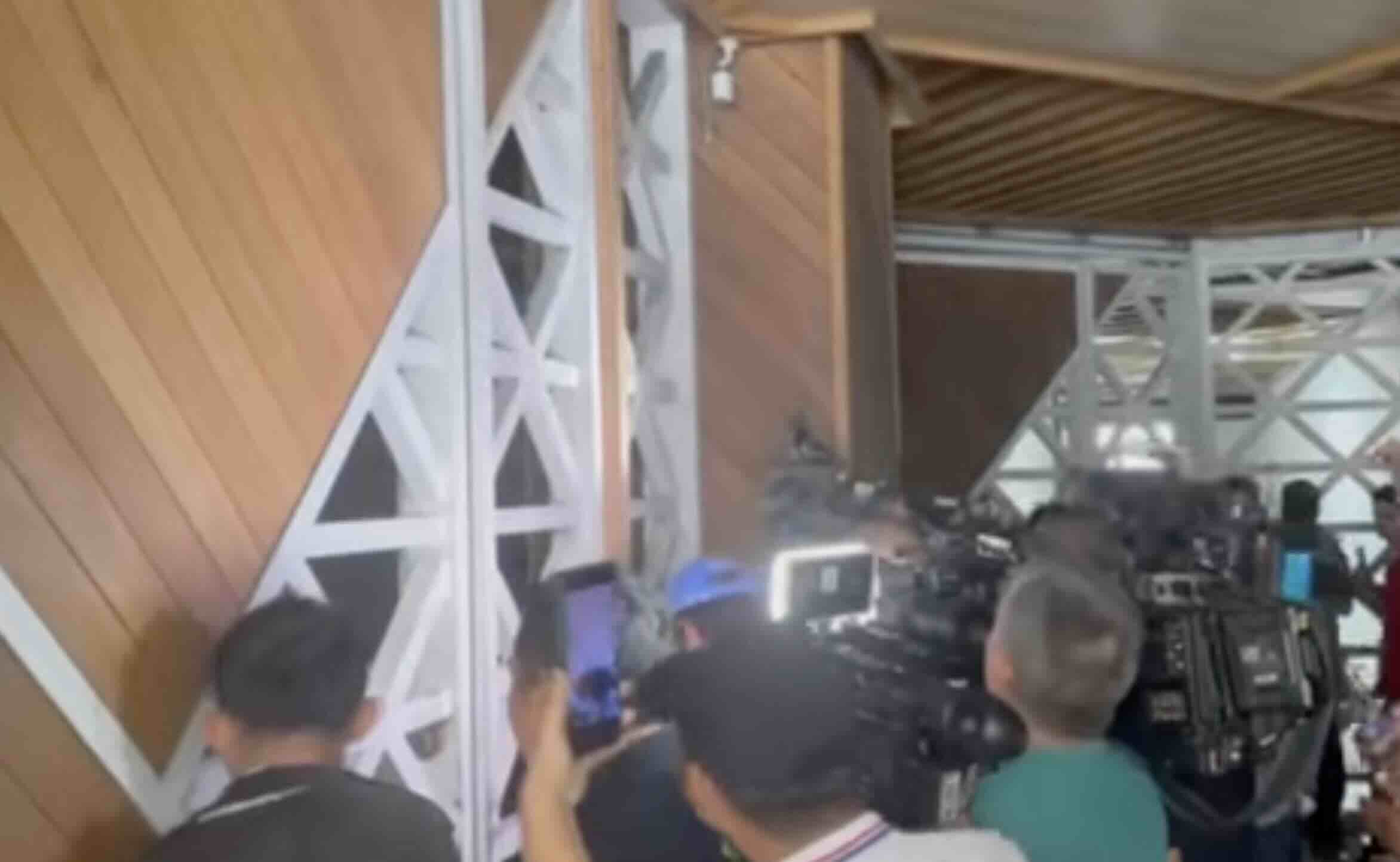 Tension breaks out in San Juan building due to alleged property dispute