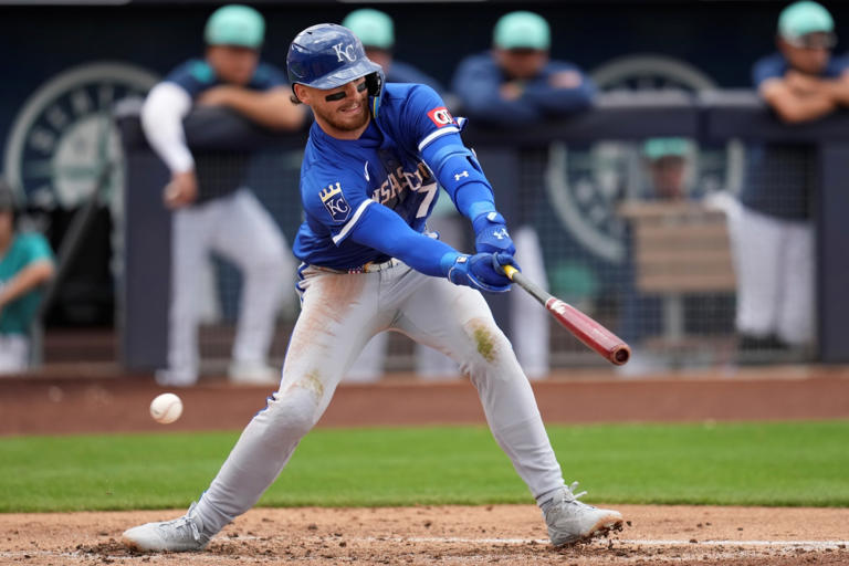 '154km 강속구'에 강타! 모두가 깜짝 놀랐다...큰 부상 당할 뻔한 GG 내야수 "최악 피했다"