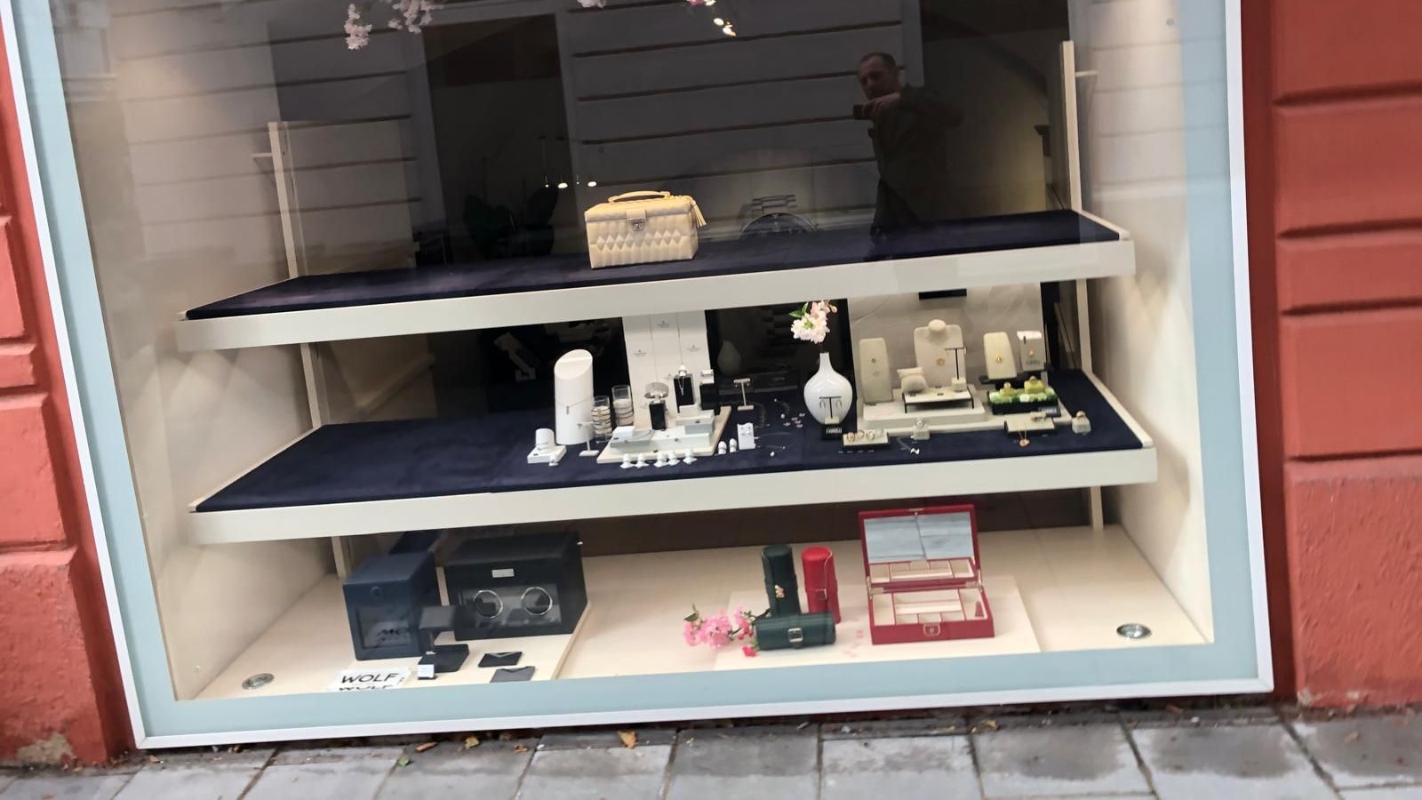 Spektakulärer Rammbock-Coup in der Innenstadt von Wr. Neustadt