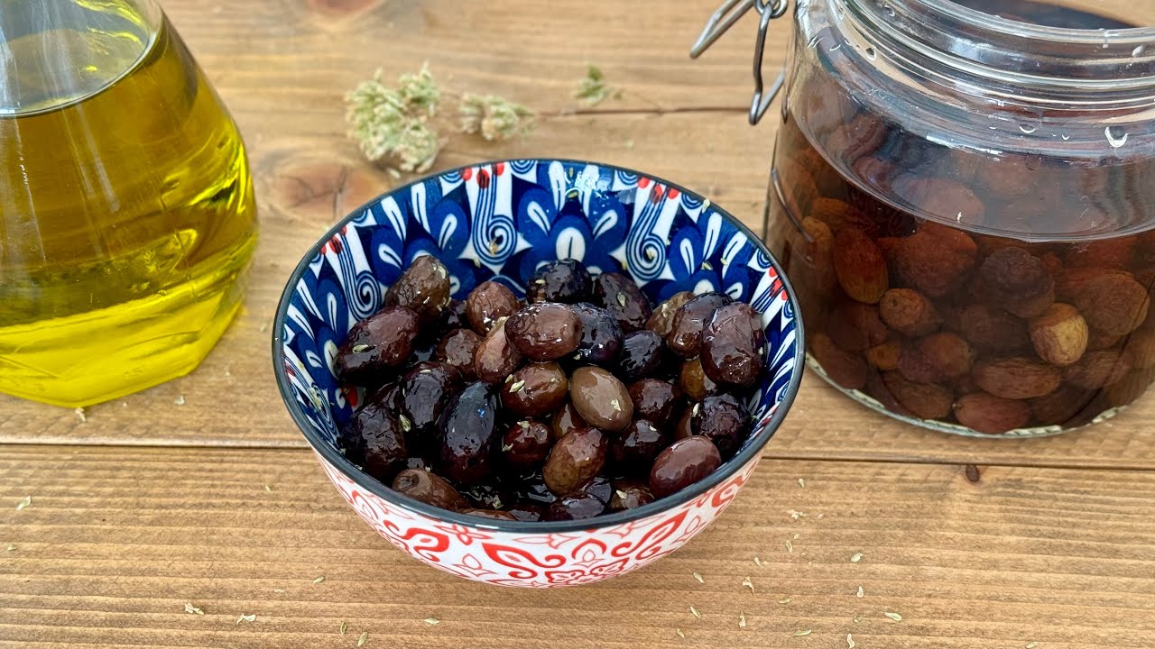 EASY Method to Brine OLIVES at Home - Olive recipe