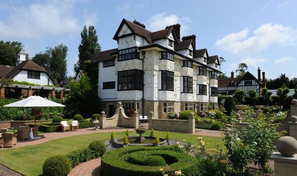 Inside Rod Stewart's lavish £8.5m mansion in idyllic village he 'had to ...