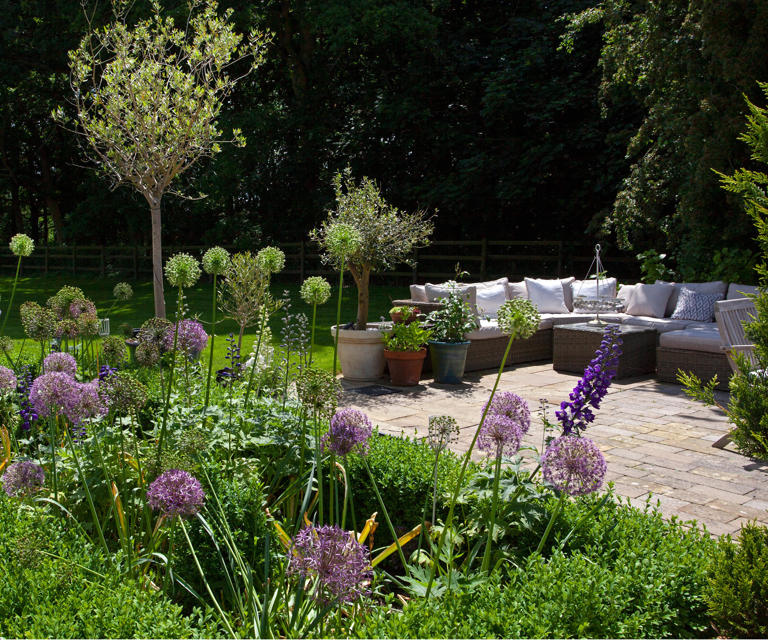 How to design an accessible garden – 7 expert tips to create a safe ...