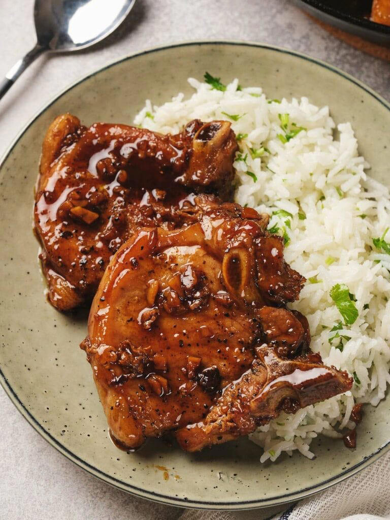 Your Secret To The Easiest Honey Garlic Pork Chops Ever!